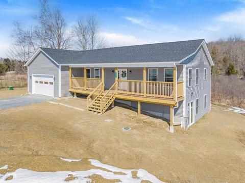 285 Outback Rd, Fairfax, VT 05454 | 40 Photos | MLS #4947111 - Movoto