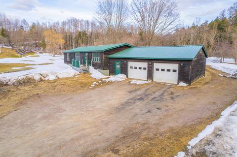 1102 Guptil Rd, Waterbury Center, VT 05677 | 40 Photos | MLS #4947576 ...