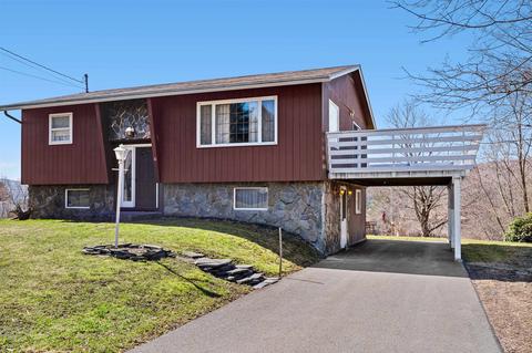 10 Ledge Dr, Barre, VT 05641 | 28 Photos | MLS #4948608 - Movoto