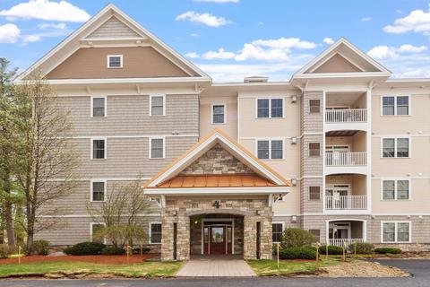 4 Henry David Dr #301, Nashua, NH 03062 | 35 Photos | MLS #4950221 - Movoto