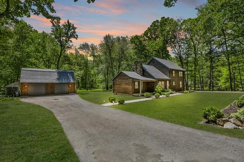 55 Academy Ave, Atkinson, NH 03811 - Movoto.com