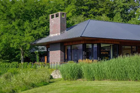 807 Quaker Smith Point Rd, Shelburne, VT 05482 | 40 Photos - Movoto