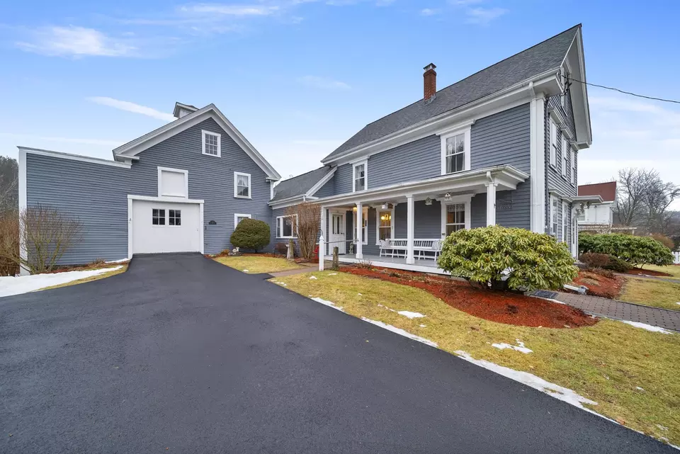 20 Lawrence Rd, Salem, NH 03079 | 38 Photos - Movoto