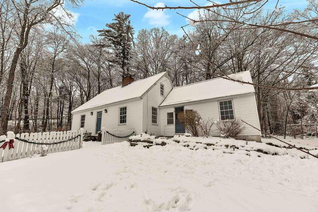 Amherst, NH Single Family For Sale - Movoto