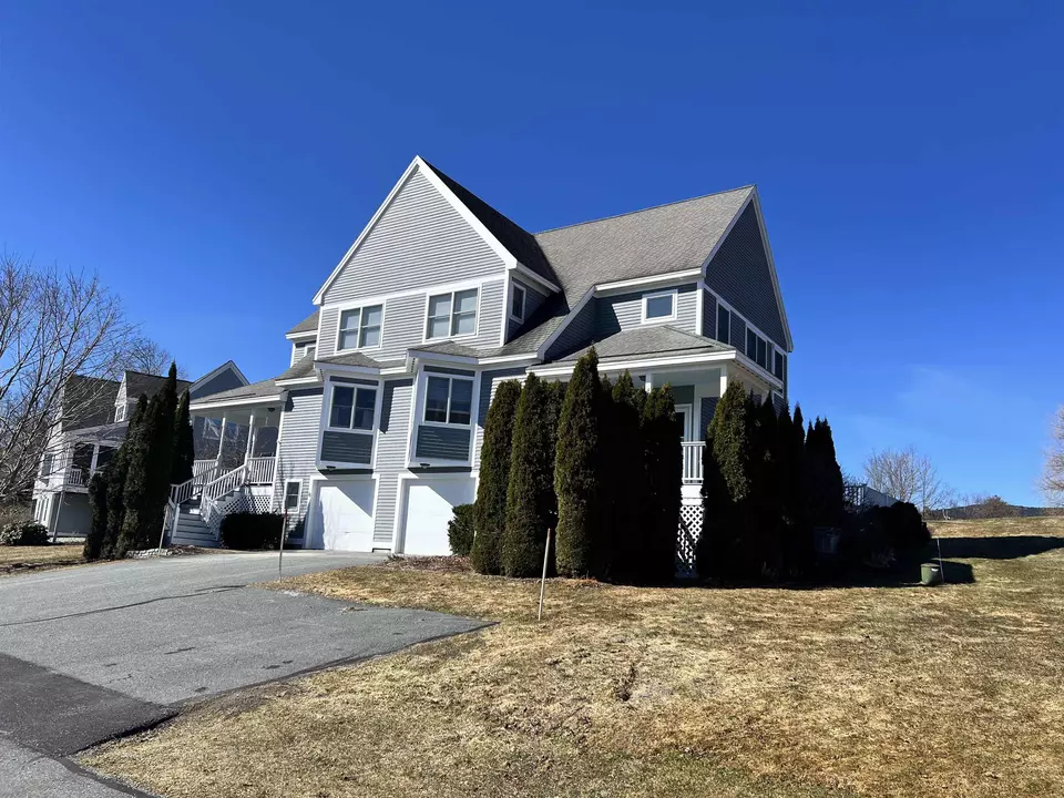 7 General Ct, Grantham, NH 03753 | 40 Photos - Movoto