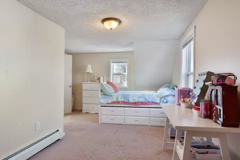 27 Eden St, Goffstown, NH 03045 | 40 Photos - Movoto