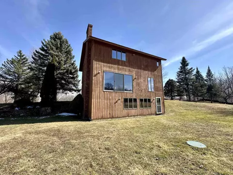2206 Highgate Rd, Swanton, VT 05488 | 40 Photos - Movoto