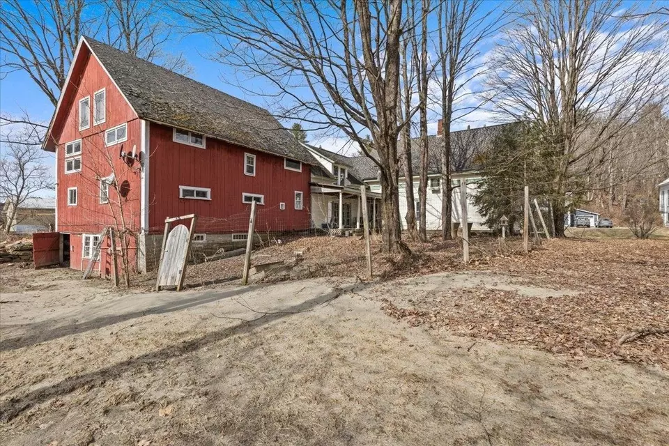 3996 Vt Route 15, Wolcott, VT 05680 | 40 Photos - Movoto