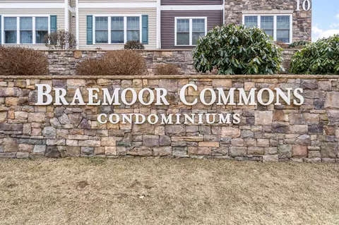 10 Braemoor Woods Rd #204, Salem, NH 03079 | 37 Photos - Movoto