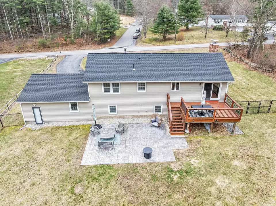 46 Bean Rd, Merrimack, NH 03054 | 40 Photos - Movoto