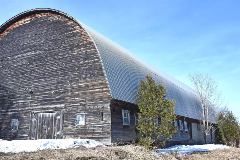 1076 Airport Rd, Berlin, VT 05641 | 28 Photos - Movoto