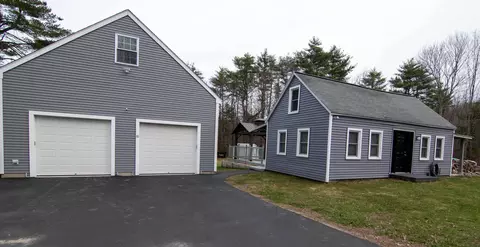 70 Lane Rd, Raymond, NH 03077 | 29 Photos - Movoto