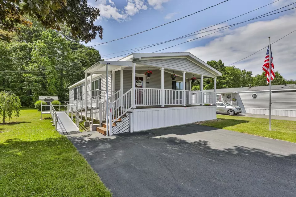 118 Dart Dr, Salem, NH 03079 | 23 Photos - Movoto