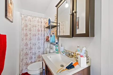 4 Hanover St, Nashua, NH 03060 | 37 Photos - Movoto