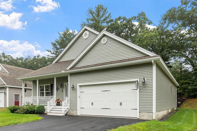 6 Augusta Dr, Plaistow, NH 03865 | 37 Photos - Movoto