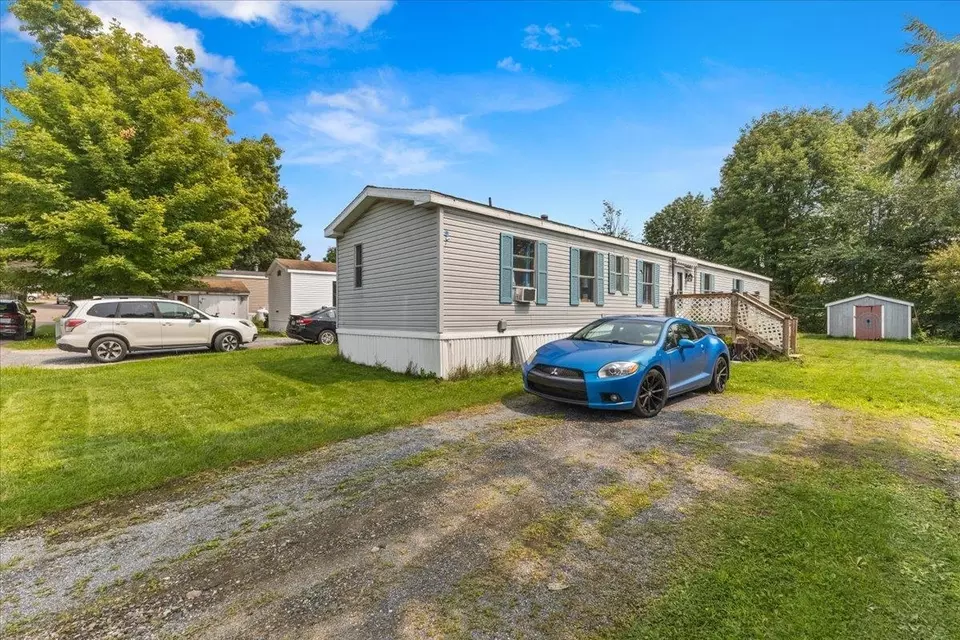 56 Meadow Ln, Richmond, VT 05477 | 29 Photos - Movoto