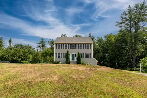 40 Raymond Homes For Sale & Raymond, NH Real Estate - Movoto