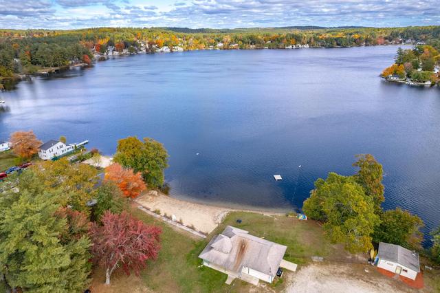 35 Beaver Lake Ave, Derry, NH 03038 | 13 Photos - Movoto