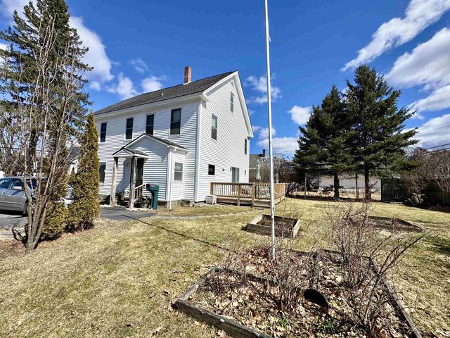 58 Pleasant St, Colebrook, NH 03576 | MLS# 5034280 | 52 Photos - Movoto