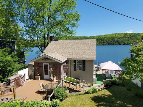 357 Shaker Blvd, Enfield, NH 03748 - Movoto