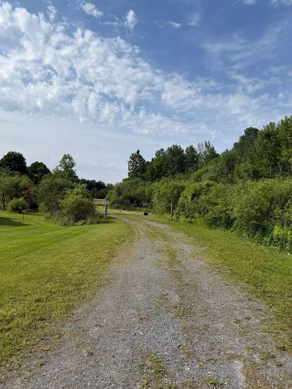 720 N Branch St, Bennington, VT 05201 | MLS# 5047411 | 9 Photos - Movoto