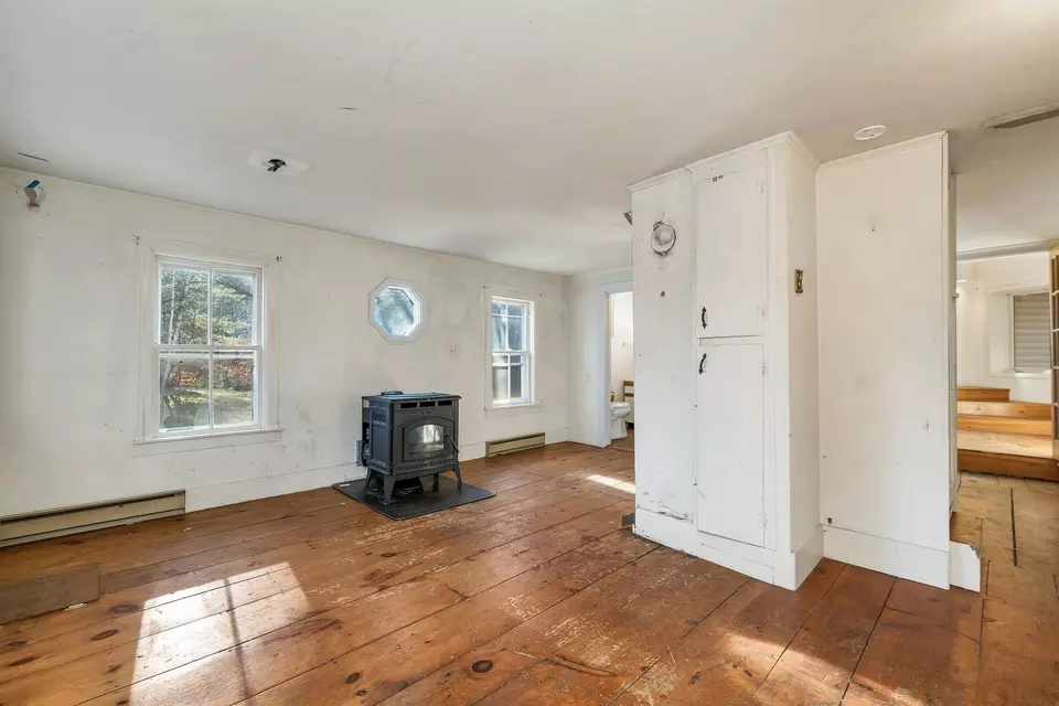 38 Pond Brook Rd, Wentworth, NH 03282 | MLS# 5071202 | 60 Photos - Movoto
