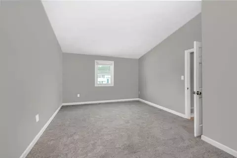 6 Cassandra Ln, Nashua, NH 03064 | MLS# 5073991 | 39 Photos - Movoto