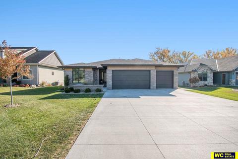836 N 18 Ave, Blair, NE 68008 | 40 Photos | MLS #22225959 - Movoto