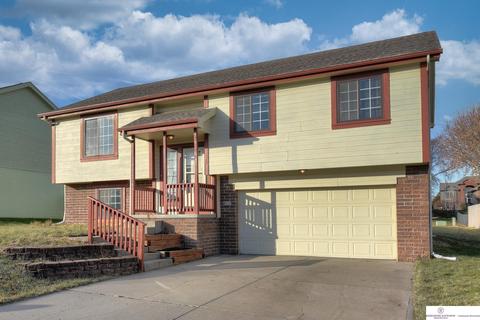 610 Rosewood Ave, Papillion, NE 68133 | 35 Photos | MLS #22227572 - Movoto