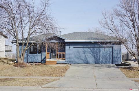 1940 NW 49th St, Lincoln, NE 68528 | 18 Photos | MLS #22305532 - Movoto