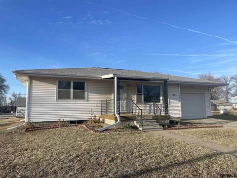 202 Francis St, Daykin, NE 68338 | 24 Photos | MLS #22305796 - Movoto