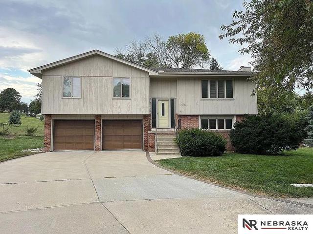 5048 Frederick Cir, Omaha, NE 68106 | 18 Photos - Movoto