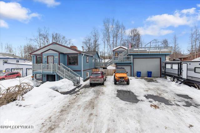 Aero Acres, Anchorage Homes with 4 Beds For Sale - Movoto