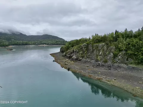 Nhn 2c Bear Cove, Homer, AK 99603 | 13 Photos - Movoto