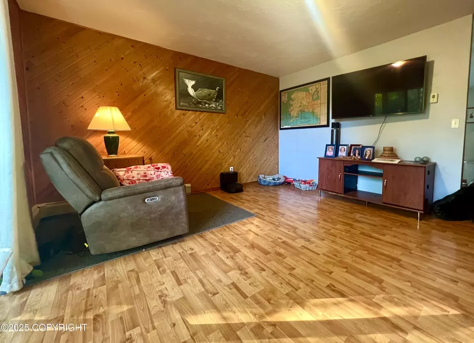 9187 James Blvd, Juneau, AK 99801 | MLS# 25-8935 | 7 Photos - Movoto