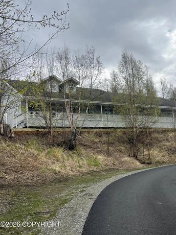 12102 Fence Line Dr, Palmer, AK 99645 | MLS# 26-5937 | 10 Photos - Movoto