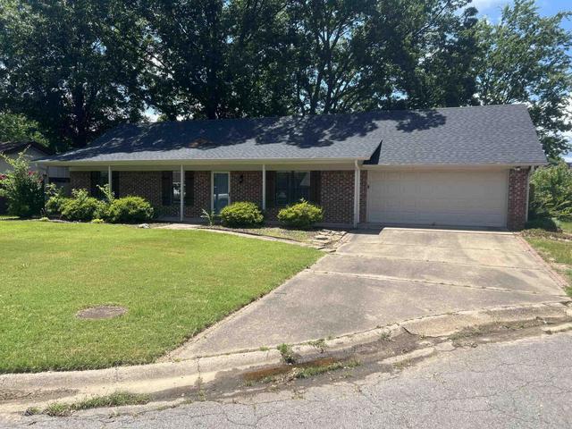 11 Laura Ln, Conway, AR 72034 | 20 Photos - Movoto