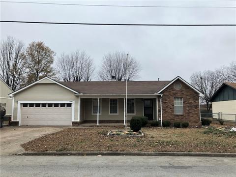 1702 D St, Bentonville, AR 72712 | 3 Photos | MLS #1234881 - Movoto