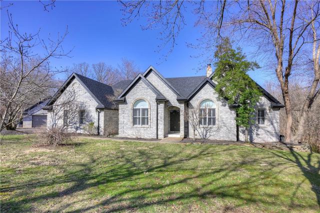 7 Deer Run, Joplin, MO 64804 | MLS# 1327220 | 53 Photos - Movoto