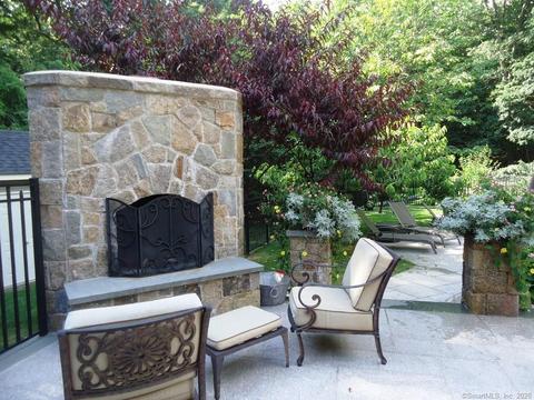 169 Plumtrees Rd, Bethel, CT 06801 - Movoto