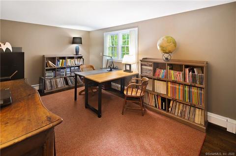 31 Bridle Trl, Ridgefield, CT 06877 - Movoto