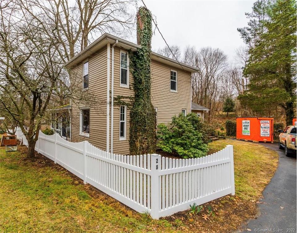 28 N Main St, Ivoryton, CT 06442 | 1 photo - Movoto