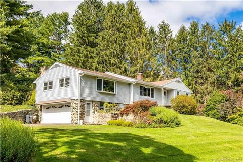 71 Slab Meadow Rd, Morris, CT 06763 | 21 Photos | MLS #170525788 - Movoto