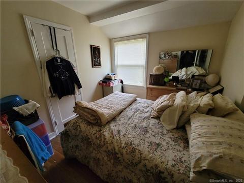 18 Sention Ave, Norwalk, CT 06850 | 9 Photos - Movoto