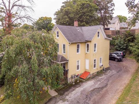 4 Benedict Ave, Danbury, CT 06810 | 8 Photos | MLS #170527501 - Movoto