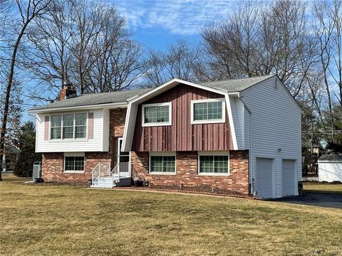 Single Family Homes for Sale in Northford CT