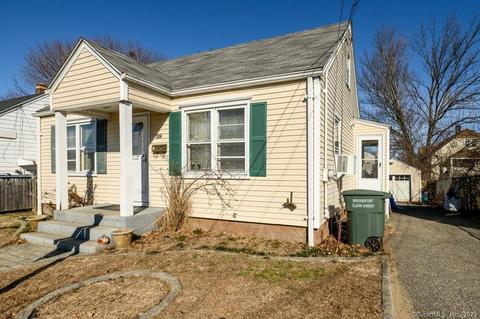 Single Family Homes for Sale in Bridgeport CT