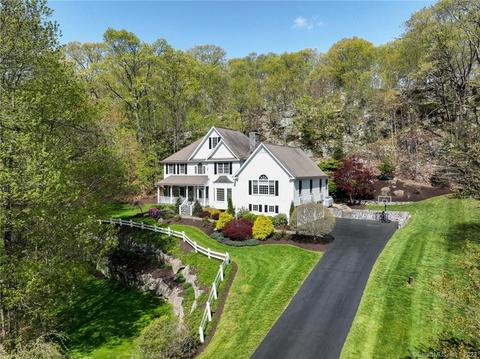 31 Riding Ridge Rd, Monroe, CT 06468 | 40 Photos - Movoto