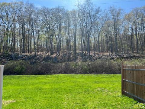 101 Lakeside Dr #97, Bristol, CT 06010 | 18 Photos | MLS #170567595 ...