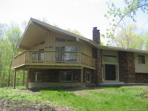90 Sharp Hill Rd, Montville, CT 06382 | 40 Photos | MLS #170568195 - Movoto